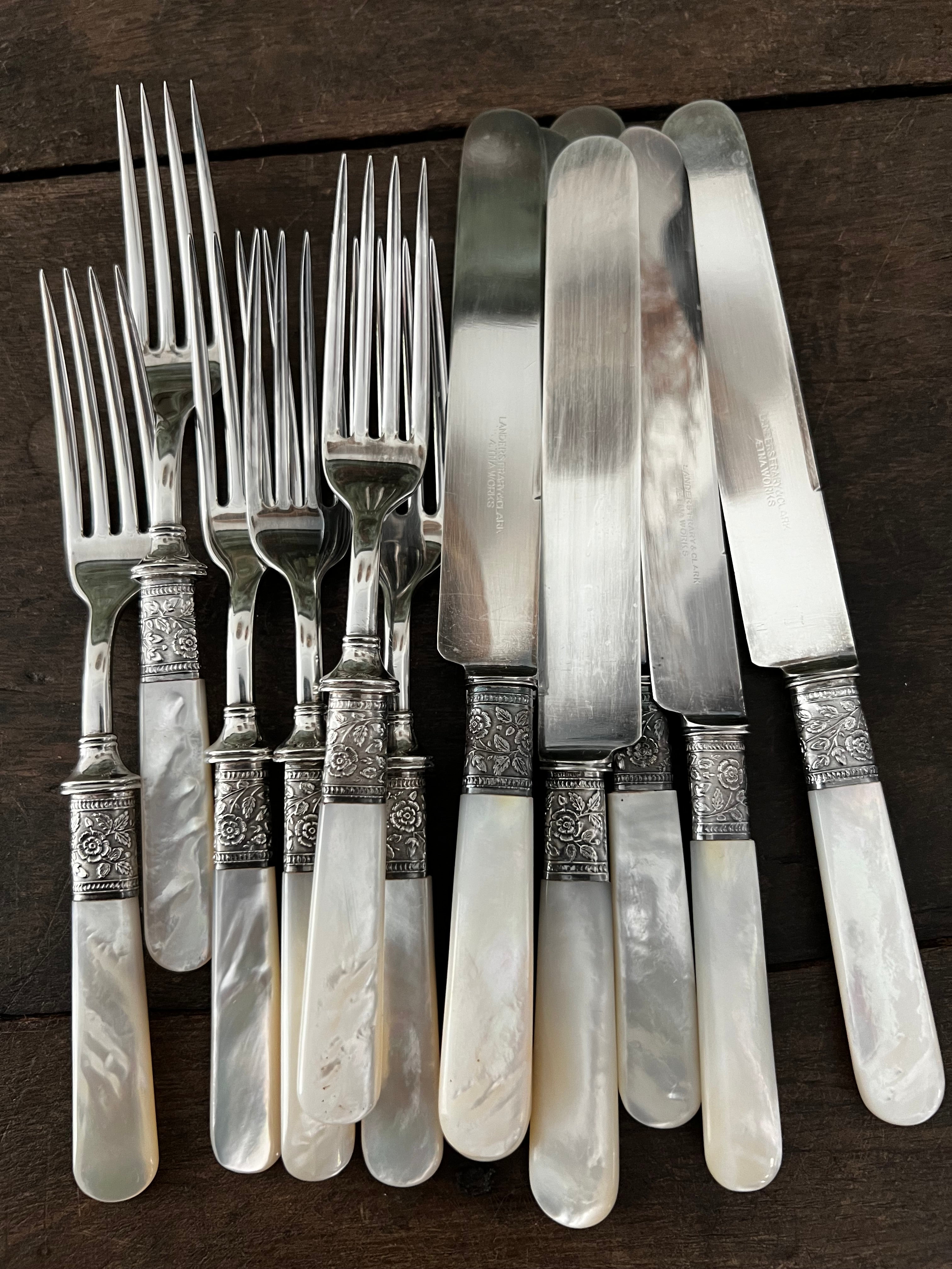 HOUSEWARES – Merribrook Collection